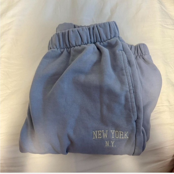 Brandy Melville | Pants & Jumpsuits | Brandy Melville Sweatpants | Poshmark